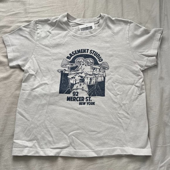 Brandy Melville | Tops | Brandy Melville Chloe Basement Studios Top ...